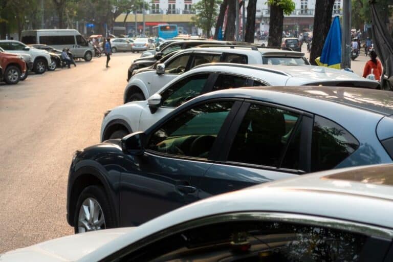 HaloBengkel - Asisten Pribadi Servis & Rawat Mobil Anda