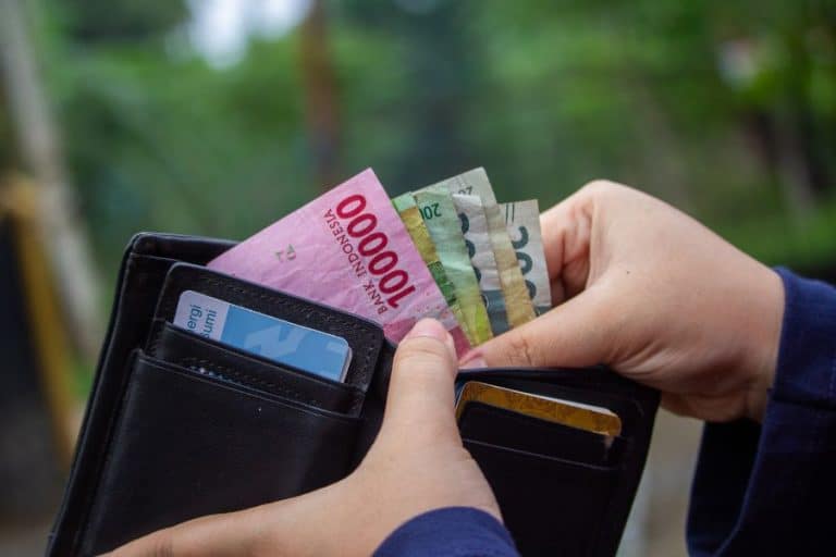 Korok Radiator, Kenali Manfaat, Cara, dan Biayanya - HaloBengkel