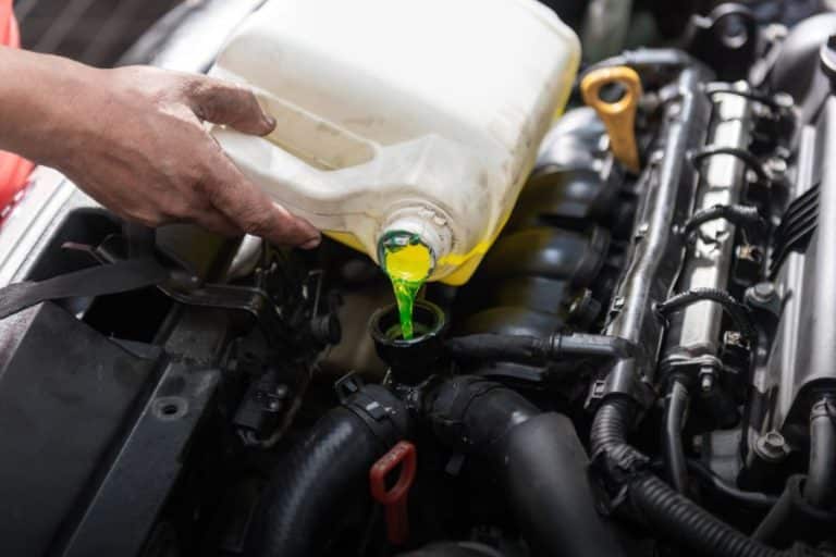 10+ Merek Coolant Radiator Mobil yang Bagus dan Terbaik! - HaloBengkel