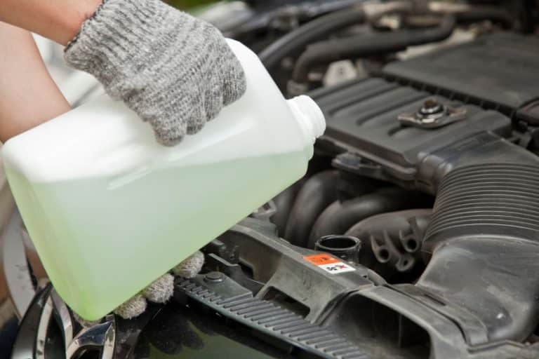 10+ Merek Coolant Radiator Mobil yang Bagus dan Terbaik! - HaloBengkel