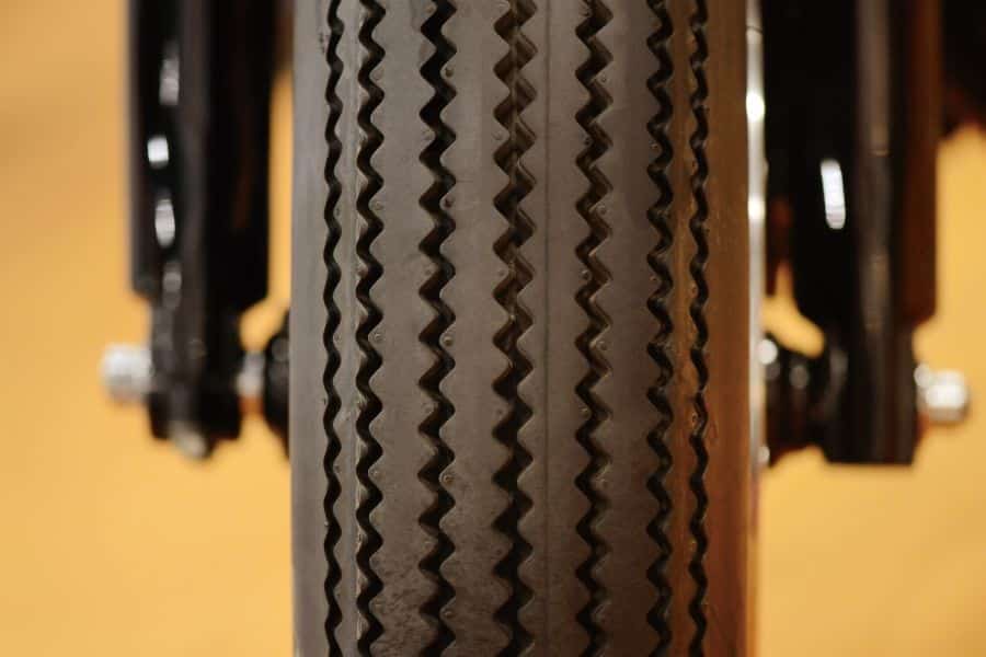 13+ Merk Ban Motor Terbaik dan Tips Memilihnya - HaloBengkel