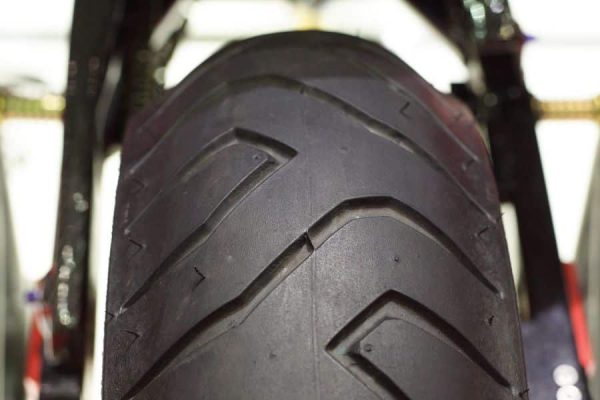 13+ Merk Ban Motor Terbaik dan Tips Memilihnya - HaloBengkel